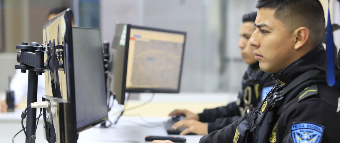 La seguridad escolar en cuestión: estrategias y experiencias para un ...